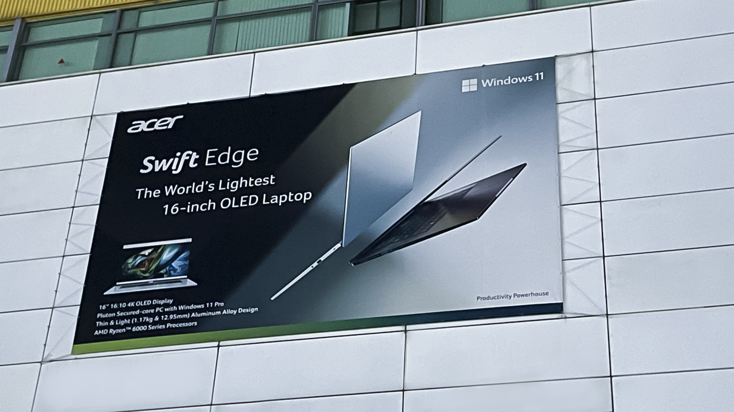 Large Building Façade Banner Installation at Courts Mega Store Tampines ...